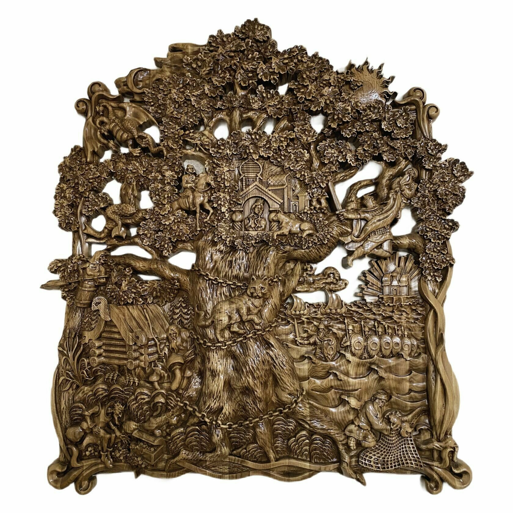 Панно настенное резное из дерева / Лукоморье / 45х50 см