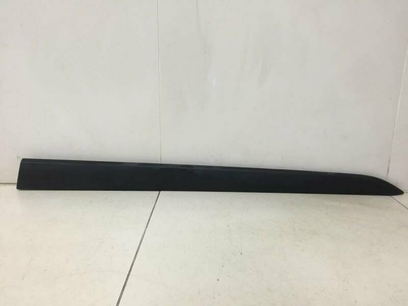 Молдинг передней правой двери Kia Rio X-Line 2017 кат.номер: 87714H0500 87712H0500