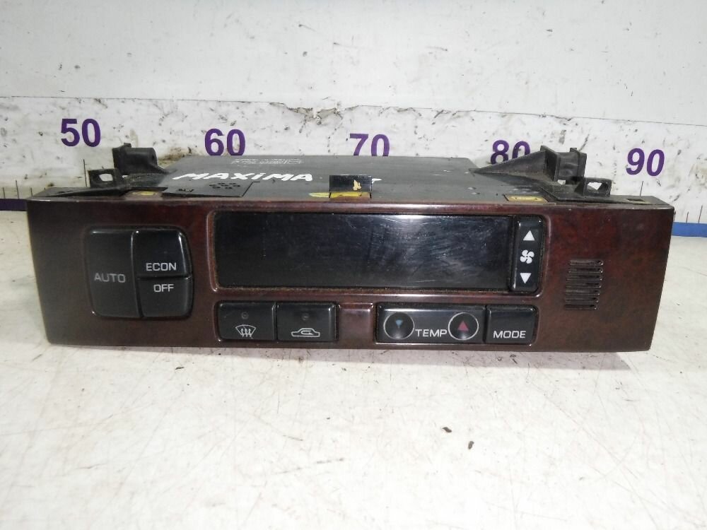 Блок управления отопителем Nissan Maxima A32 275003L200