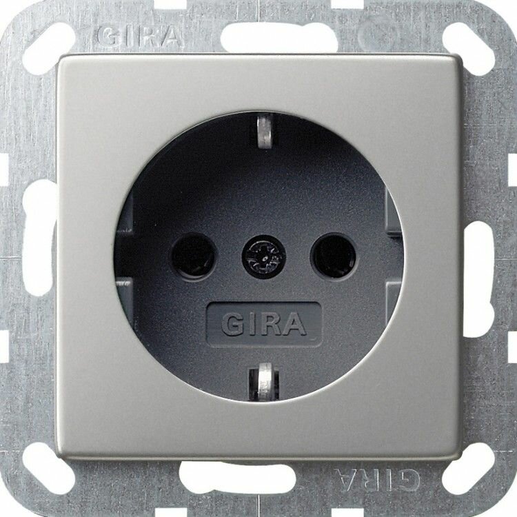 Розетка Gira, цвет Нержавеющая сталь, с заземлением, встраиваемая, евровилка, 188600