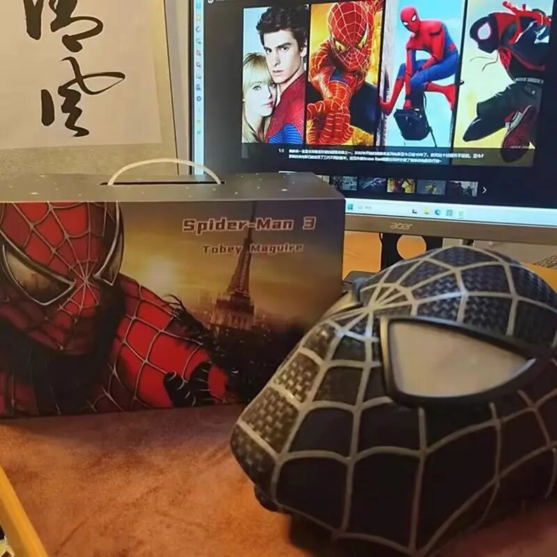 Фигурка Маска Человека-паука Тоби Магуайра Bandai Black