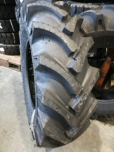 Шина пневмо 11.2-24 8PR MRL MRT 329 TT