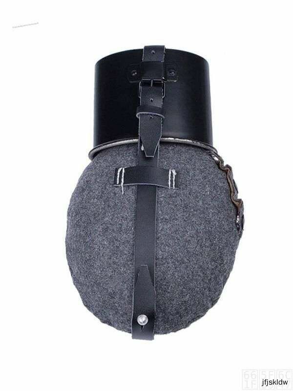 Солдат Немецкой элитной армии Второй мировой войны, немецкая фляга и шерстяной чехол