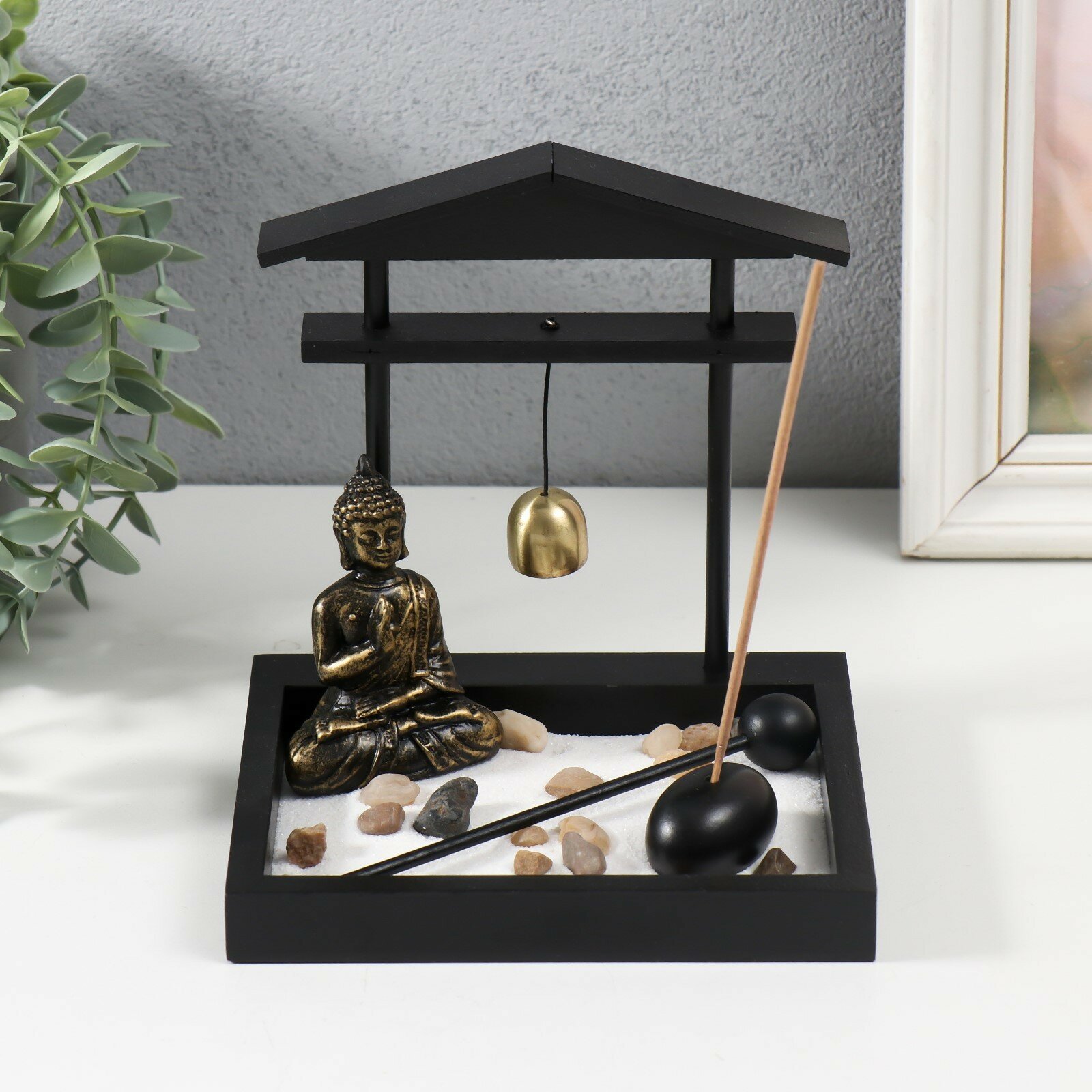 Японский сад камней настольный «Дзен. Будда у храма», с подставкой для благовоний, набор аксессуаров, 15.5×13×15 см