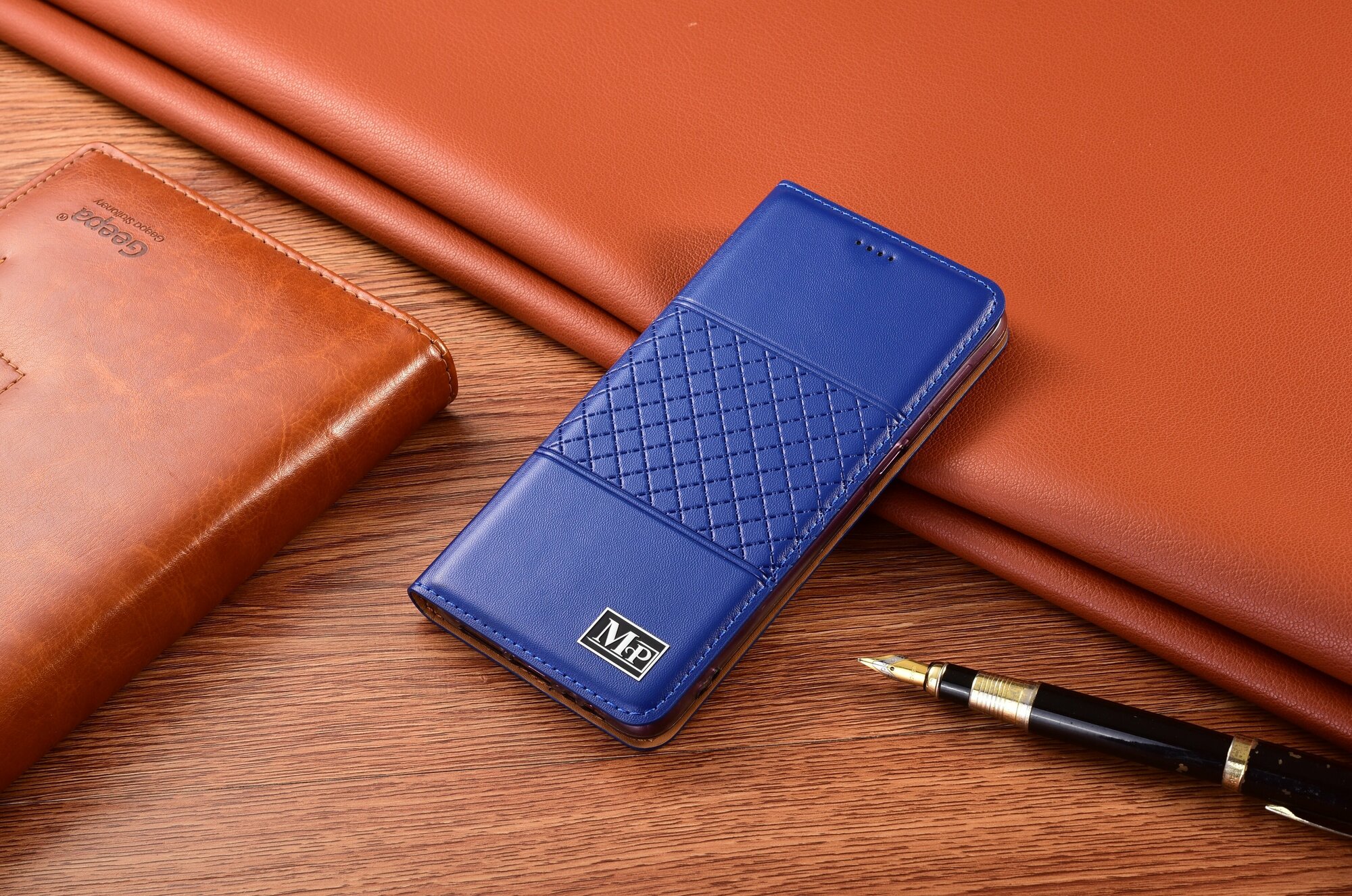 Чехол-книжка MyPads Premium Immagine для iPhone 14 из импортной натуральной кожи дорогой элитный с элегантной стеганой прошивкой синий. Только в на.