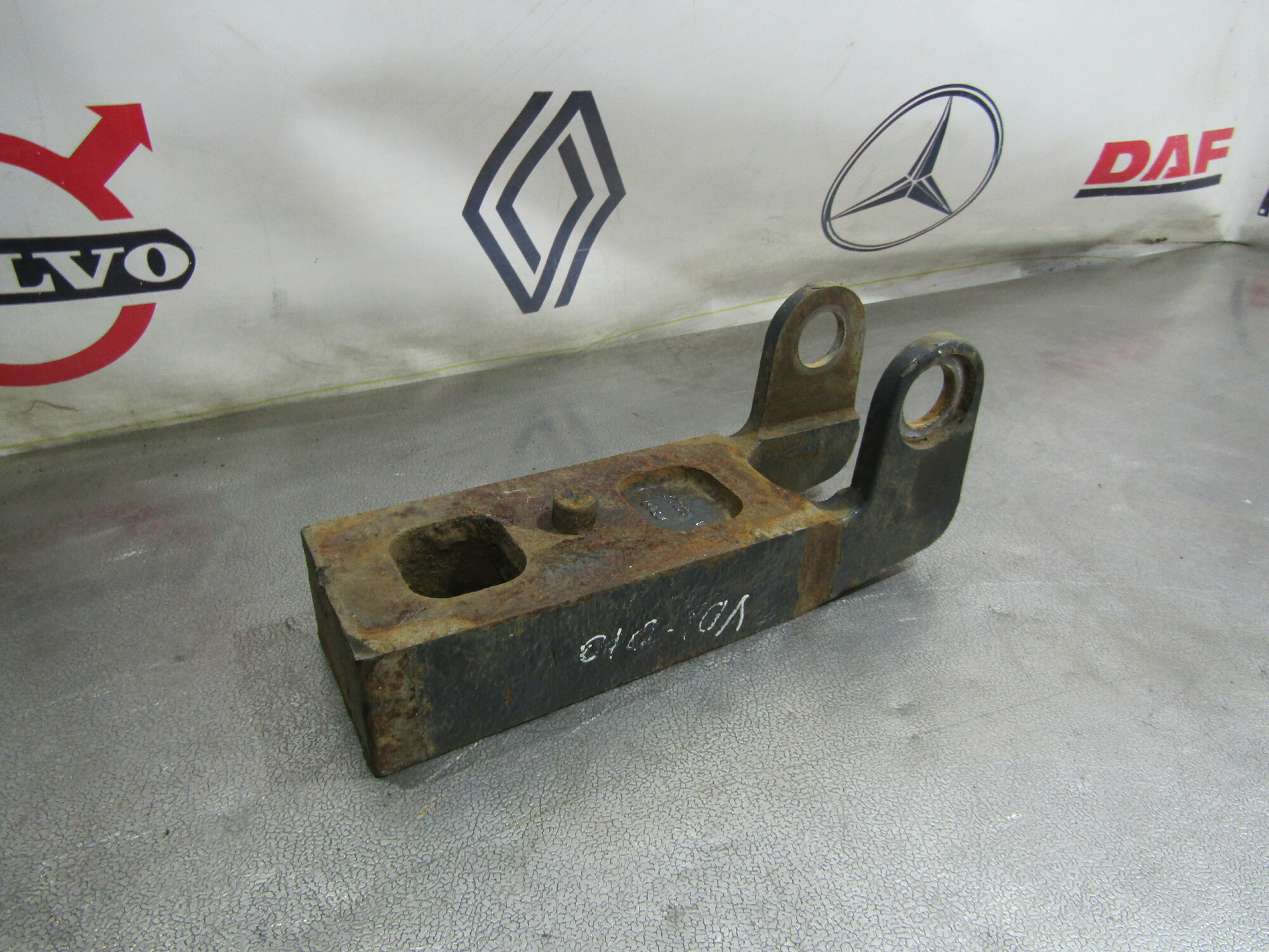 Проставка задней рессоры Volvo FM, FH