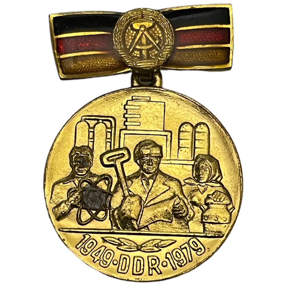 Германия (ГДР), медаль "За создание и укрепление ГДР. 30 лет ГДР" 1979 г.