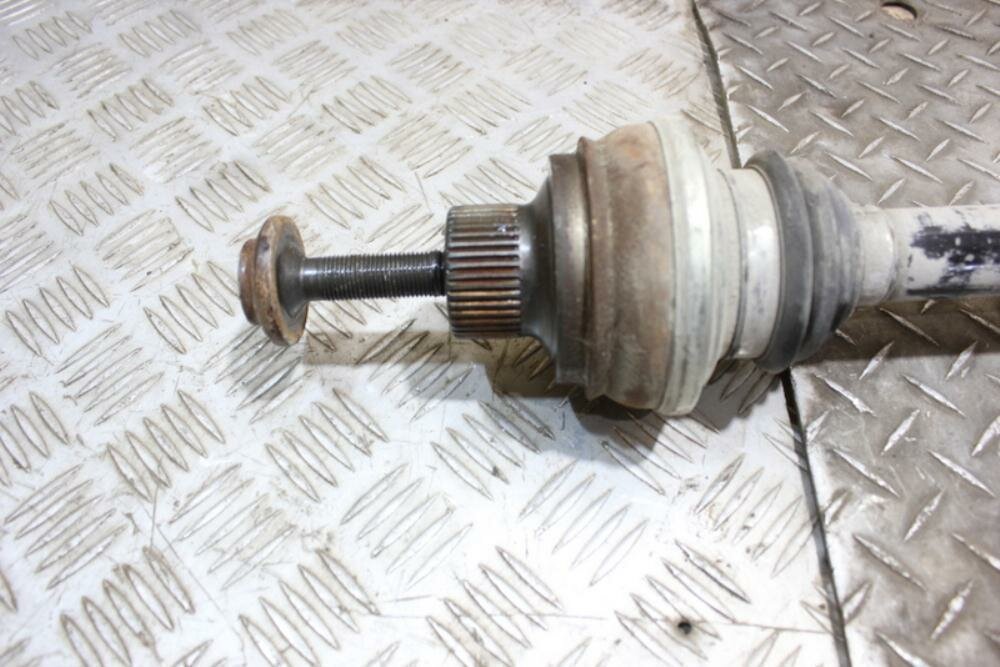 Полуось задняя левая AUDI Q5 8R 2008-20 8R0501203C