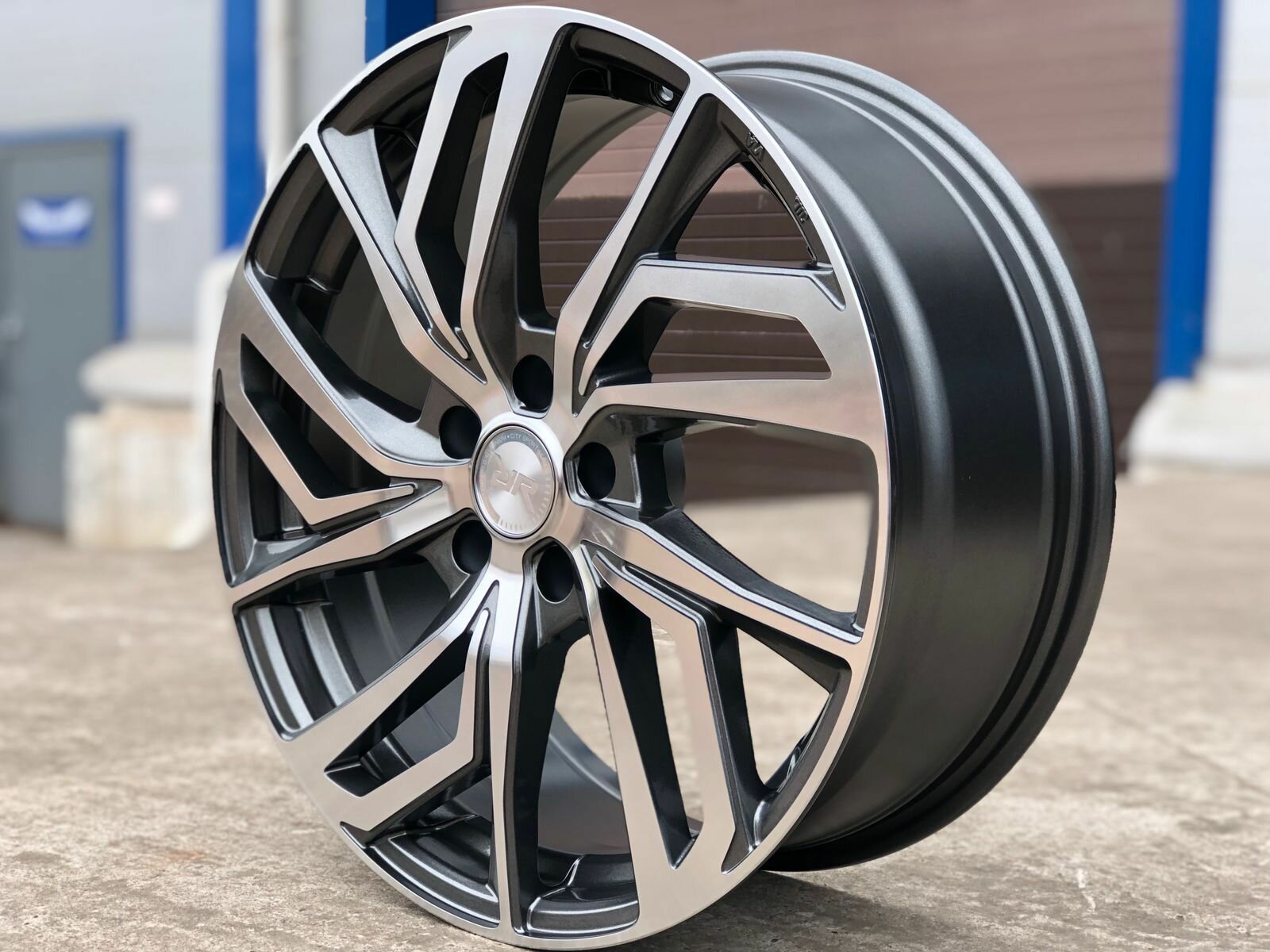 Диски автомобильные RR CSS4427 17*7,0 5*108 ET38 63,3 MK-P