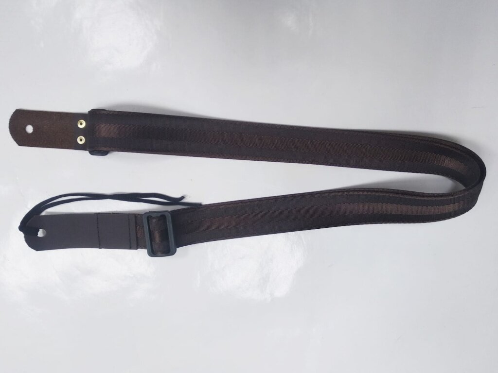 MZ-RGU-1-40brown Ремень для классической гитары/укулеле, коричневый, MEZZO