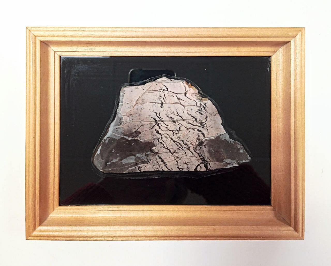 Панно срез натуральной яшмы в рамке / Коллекционная серия "Рождённый в недрах"