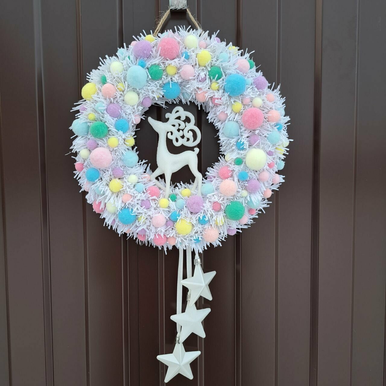 Новогодний венок "Макарун олень и звезды"/ украшение к Новому Году