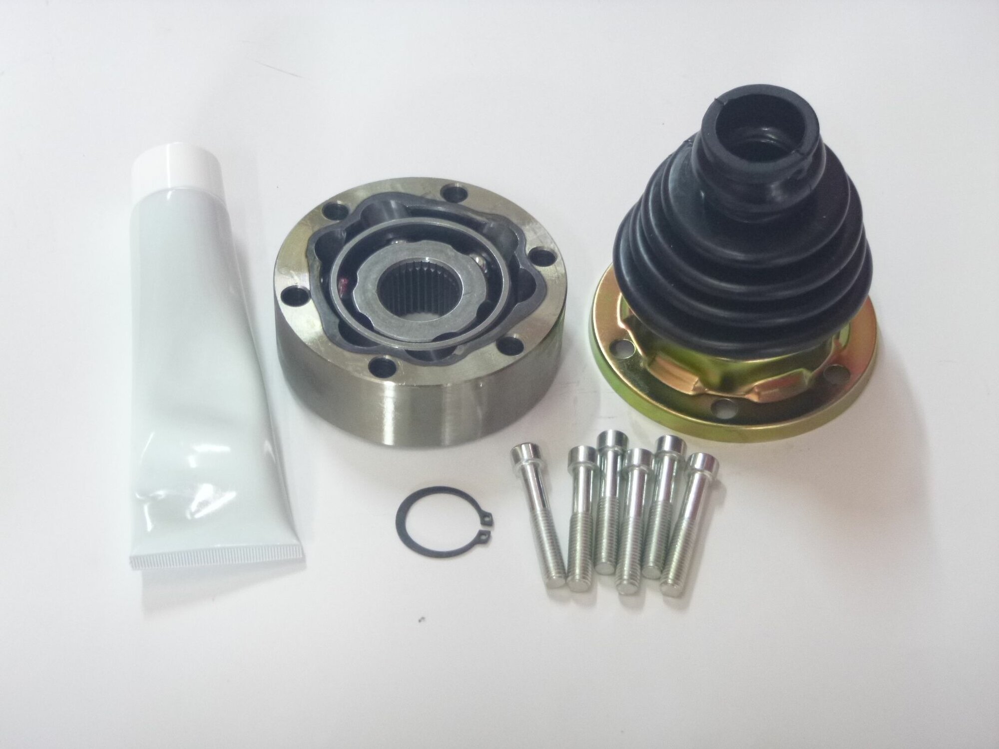 Шрус внутренний левый Chery AMULET (33шл) (A11XLB3AH2203050E)