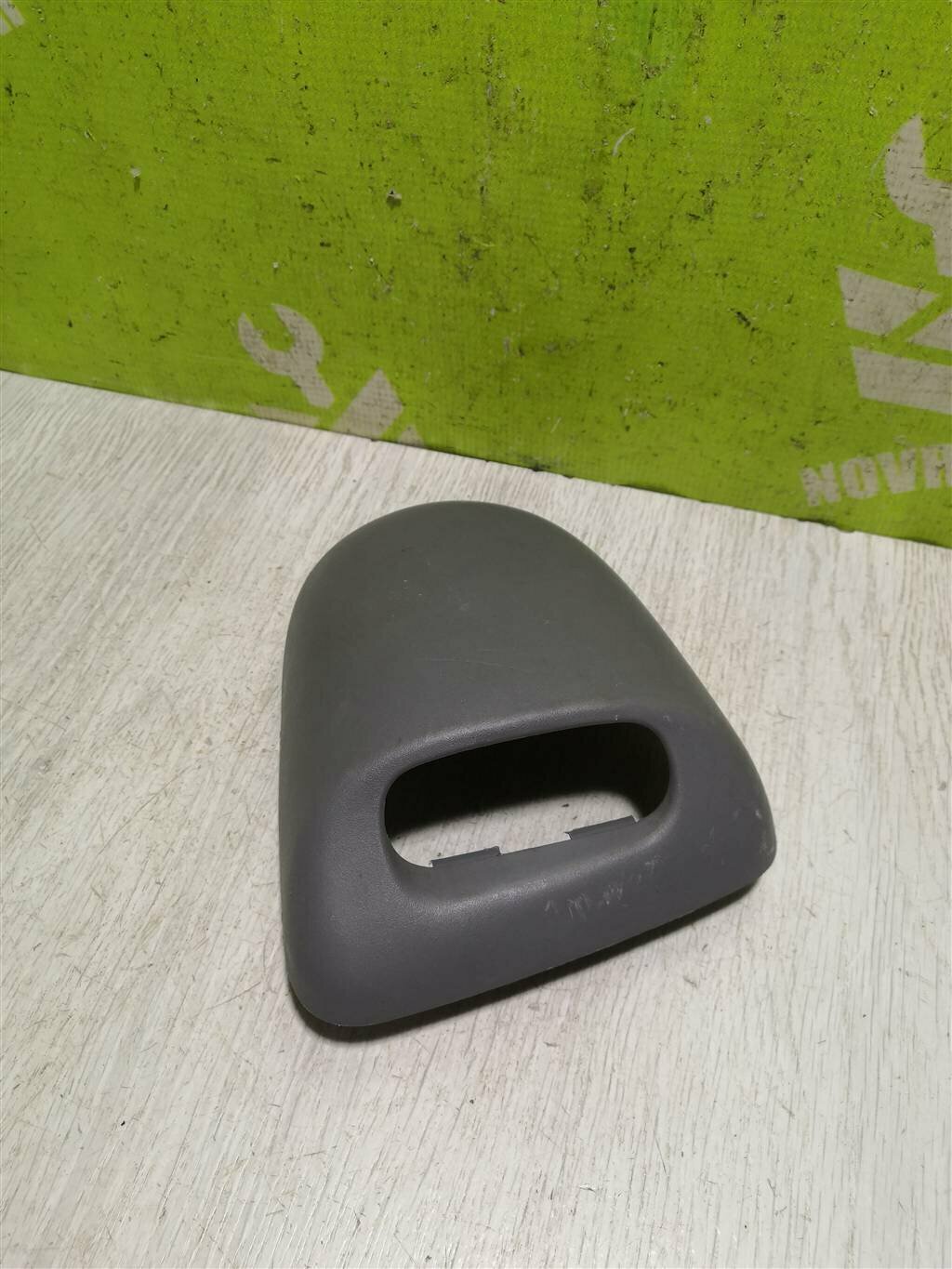 Накладка (кузов внутри) Renault Clio 2 Symbol 1998-2008