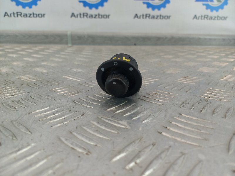 Б/У Блок управления центральным замком Nissan Almera G15 / Ниссан Альмера G15 1.6 K4MA490 120Л.С 2014