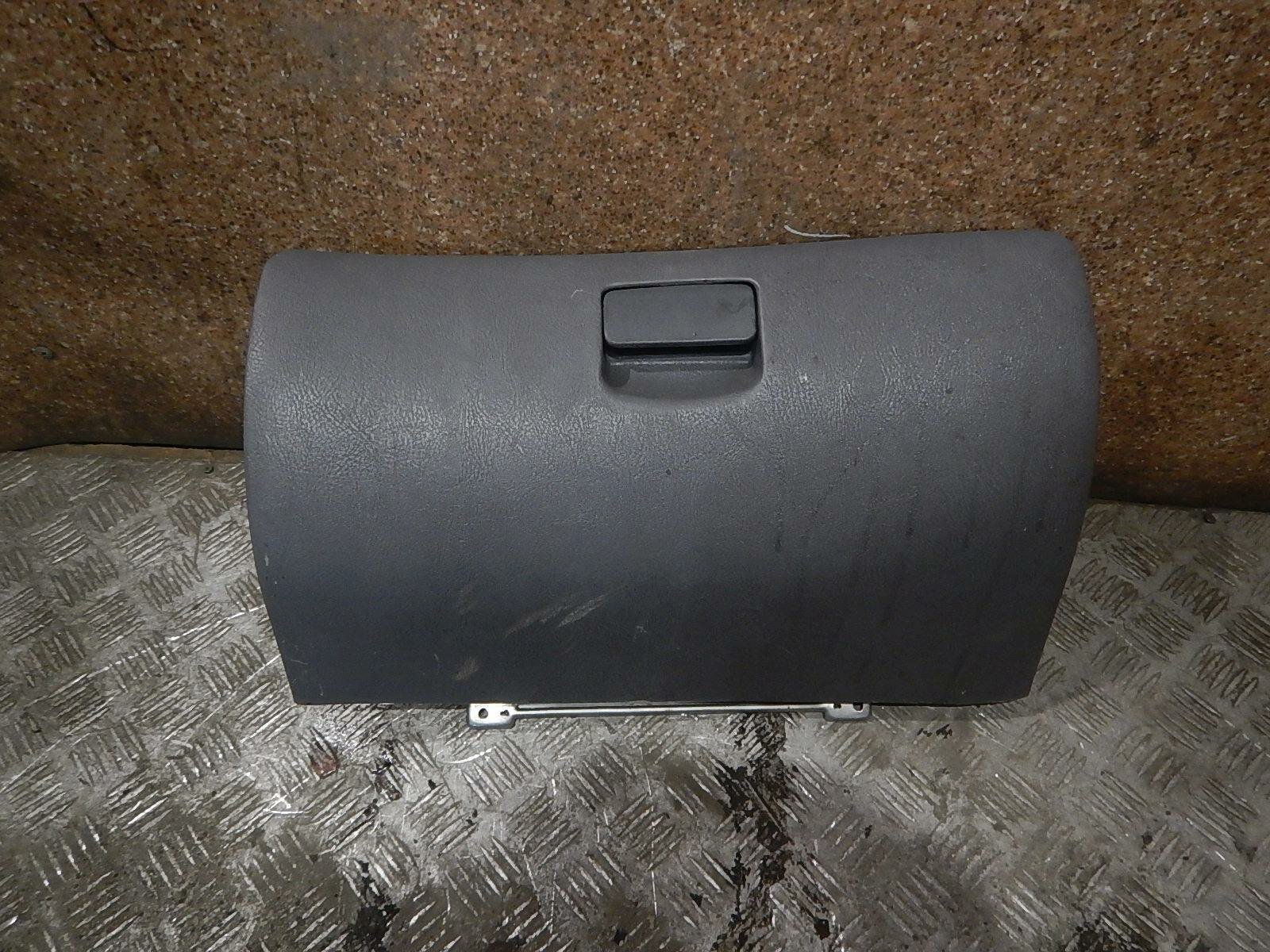 Б/У Бардачок, Hyundai (Хендэ)-ACCENT (00-12) HYUNDAI ACCENT (00-12) царапины. 489069 Hyundai-KIA арт. 8451025000LT