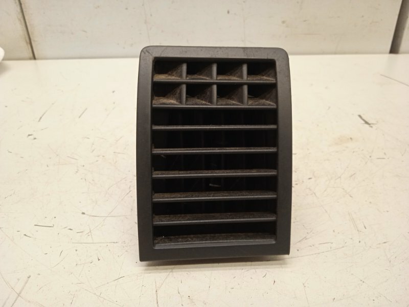 Б/У Фольксваген Туарег Дефлектор воздушный Volkswagen Touareg 2002, 2003, 2004, 2005, 2006, 2007, 2008, 2009, 2010 Прав. 94...