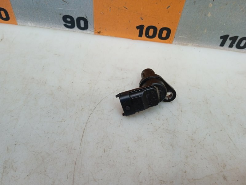 Б/У Киа Сид 1 Датчик положения распредвала Kia Ceed 2008 ED 342007 Hyundai-KIA арт. 393002A000