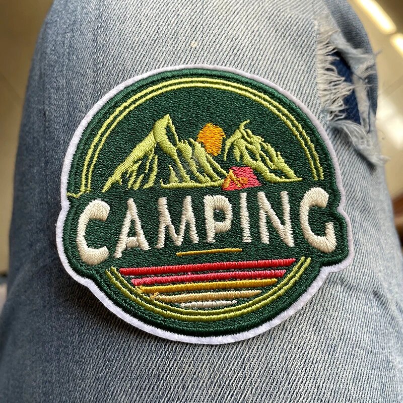 Нашивка Camping с горами, темно-зеленый, PE7032CT