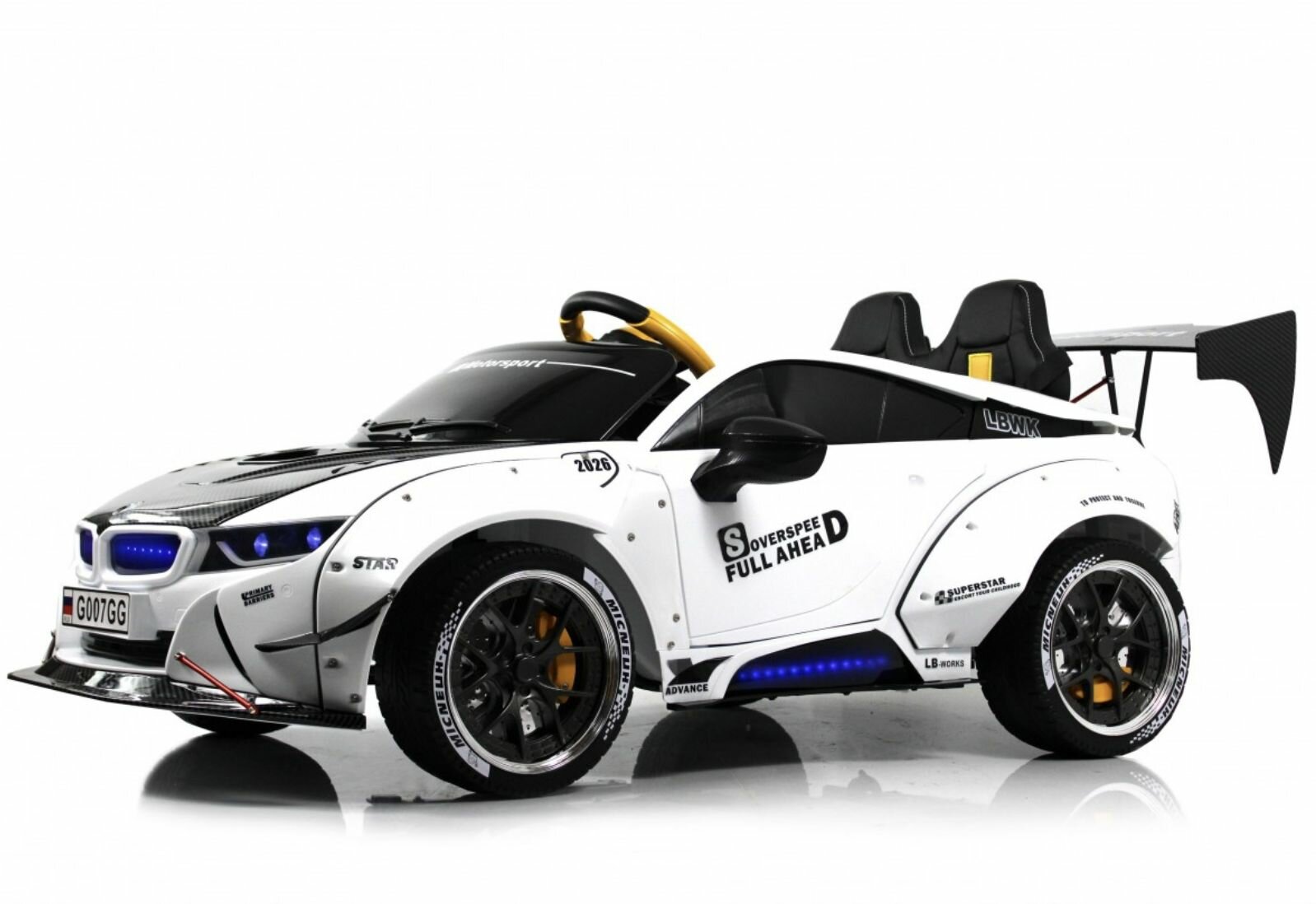 Детский электромобиль RiverToys BMW G007GG с дистанционным управлением, двухместный белый