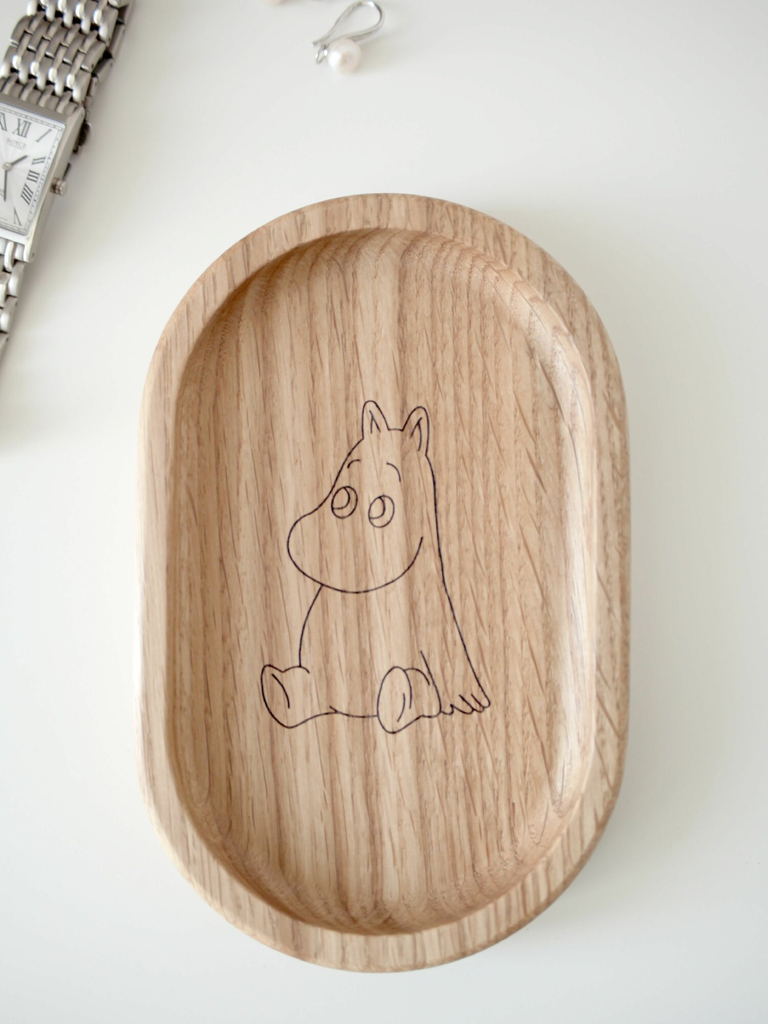 Декоративная подставка тарелочка из цельного дерева Moomin Муми Тролль 16х10 см