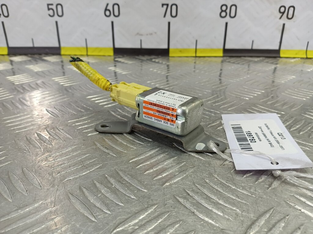 Датчик удара (AIR BAG) Б/У для SUBARU Tribeca WX (2004—2007) 98235XA03A
