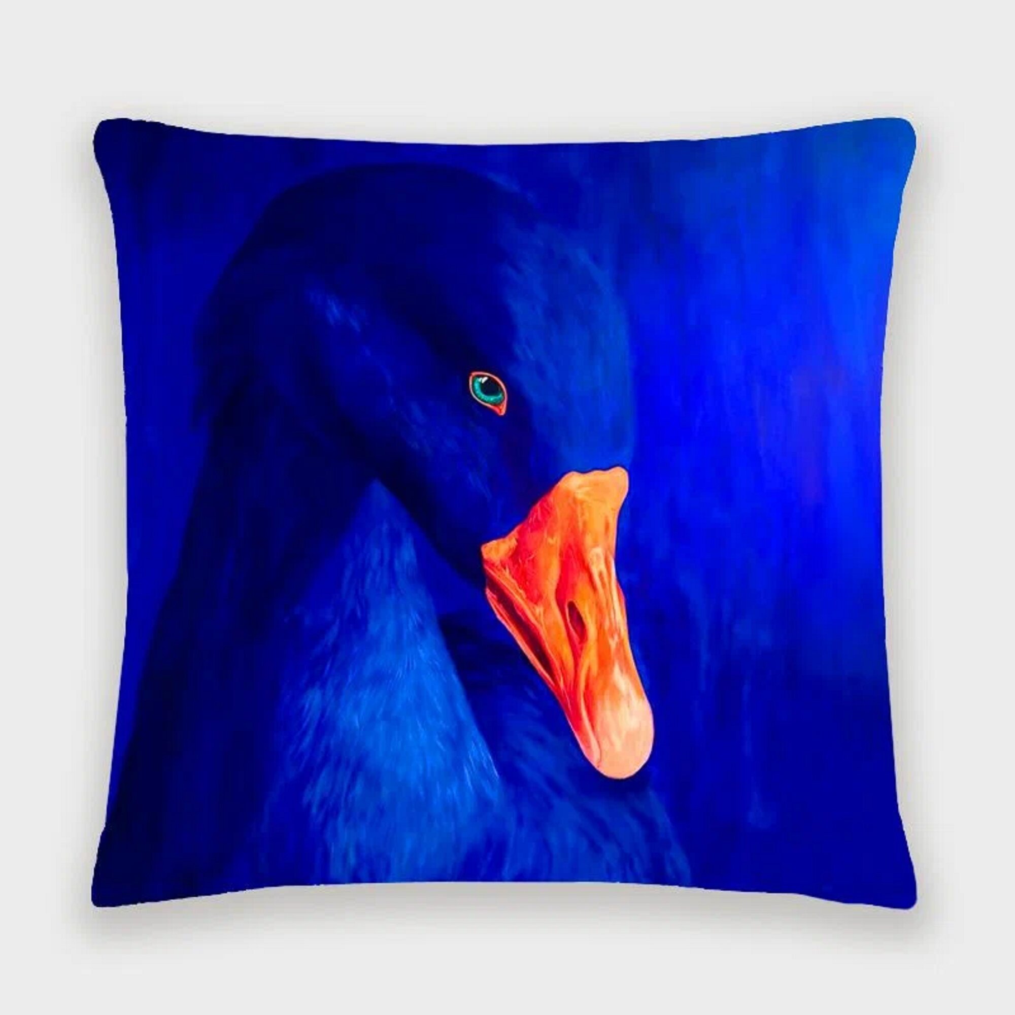 Подушка декоративная Синий лебедь на синем 40х40 велюр