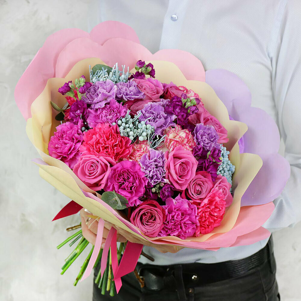 Букет Букет Маркет "Ассорти", оберточная бумага, высота 35 см