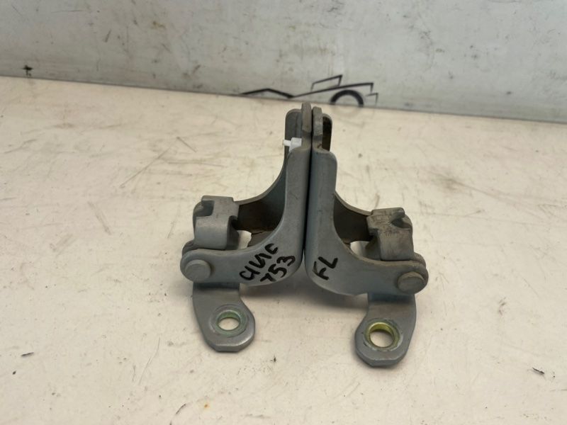 Кронштейн двери Honda Civic Ferio 2001 67450S3N003ZZ ES1 D15B, передний левый (с пробегом)