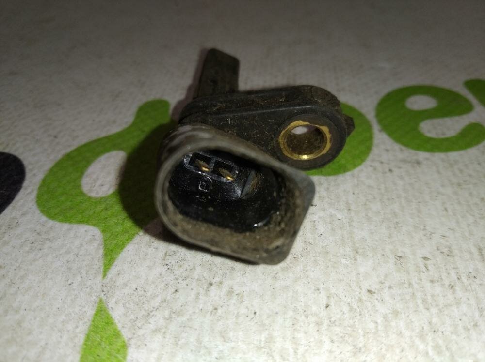 Датчик ABS передний левый VOLKSWAGEN Passat B6 1J0927803
