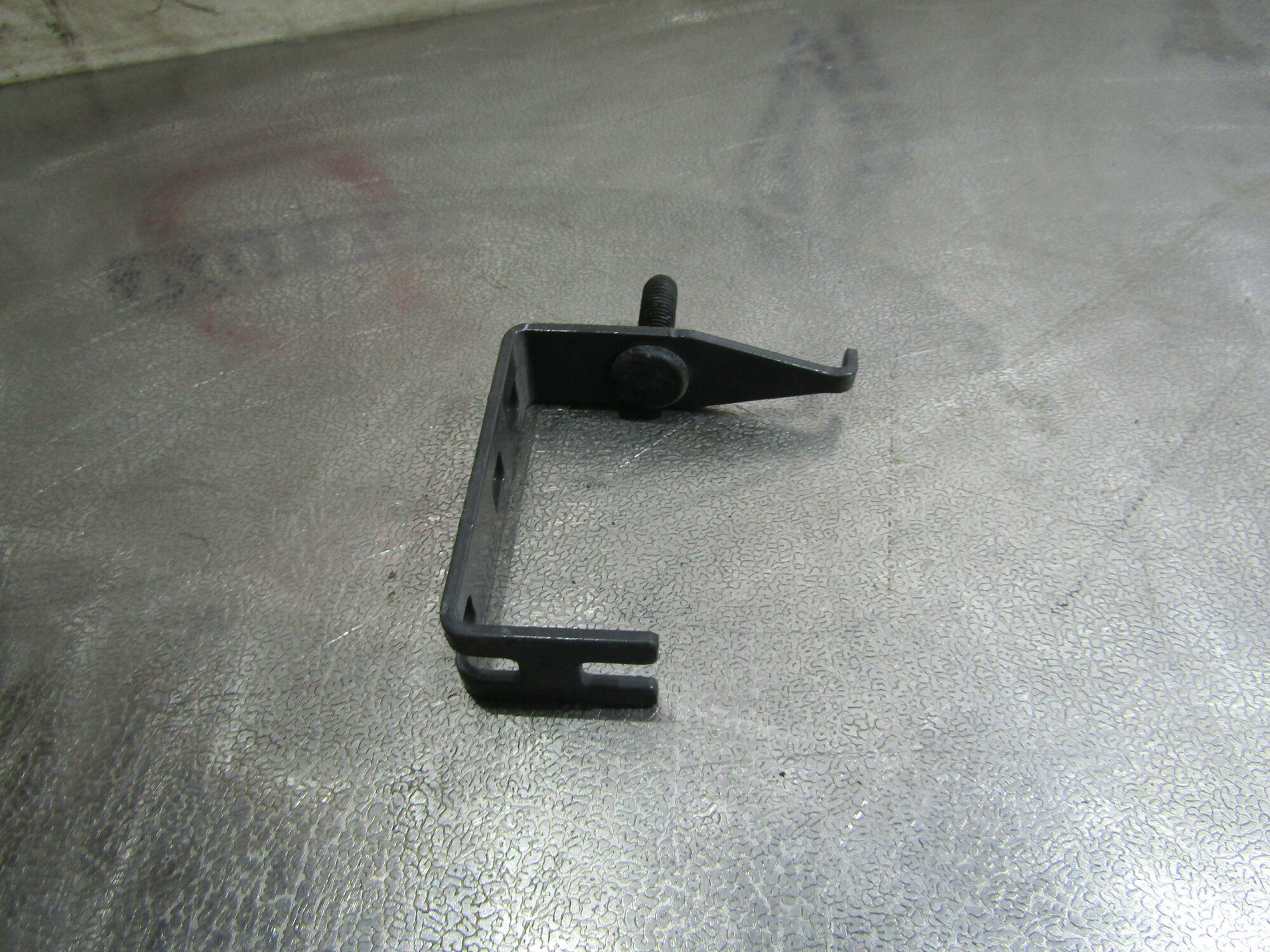 Кронштейн крепления тормозных трубок Scania 6-series