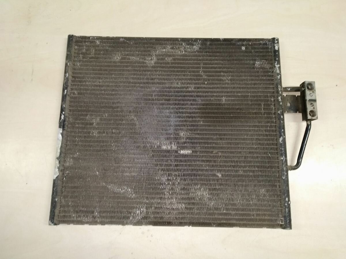 Радиатор кондиционера BMW E39 525 5-series 64538391647