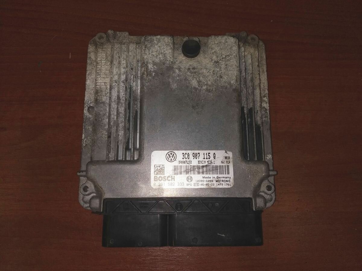 Блок управления двигателем Volkswagen Passat B6 3C0907115Q