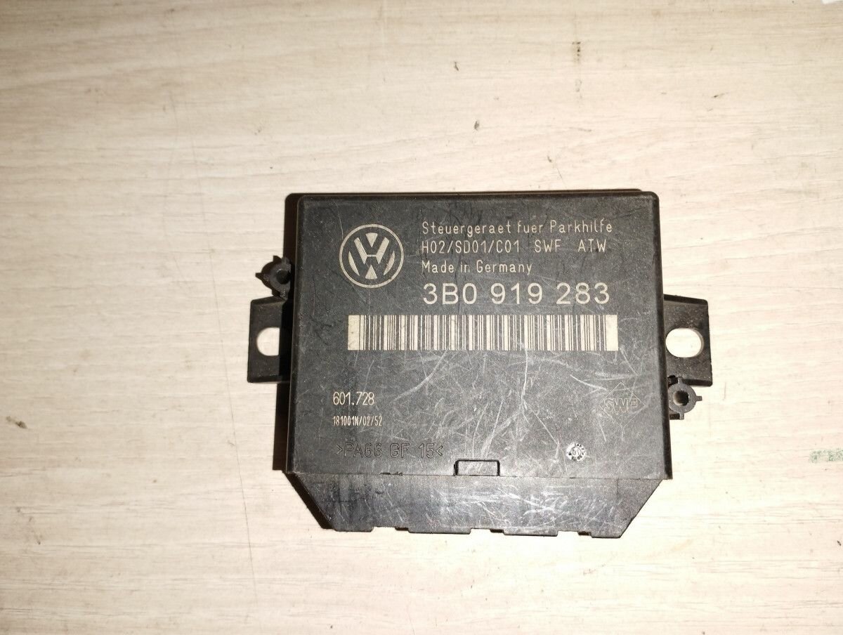 Блок управления парктронико VW Passat B5+ 3B0919283