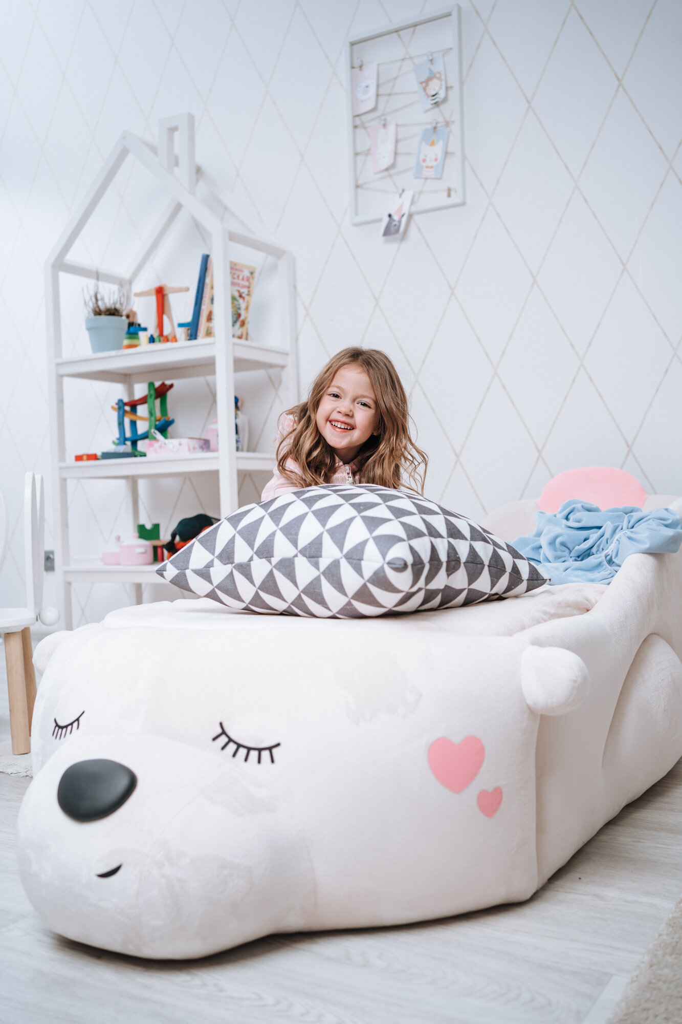 Детская кровать-игрушка с бортиками в форме Мишки "Маша"с ортопедическим матрасом