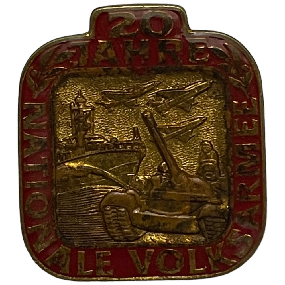 Знак "20 лет национальной народной армии" Германия (ГДР) 1976 г.