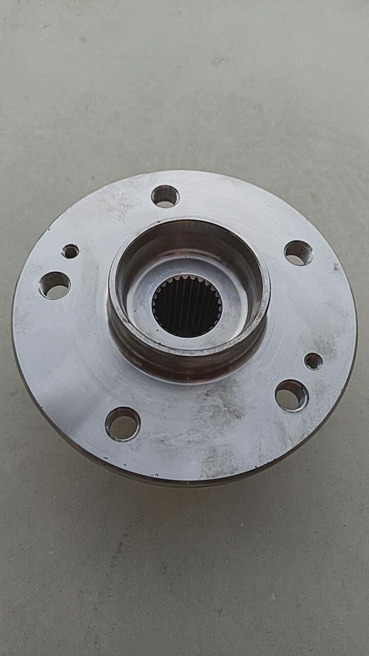 Ступица передняя Chery Tiggo 3 [1.6 16V 5MT внедорожник] T113001017BC