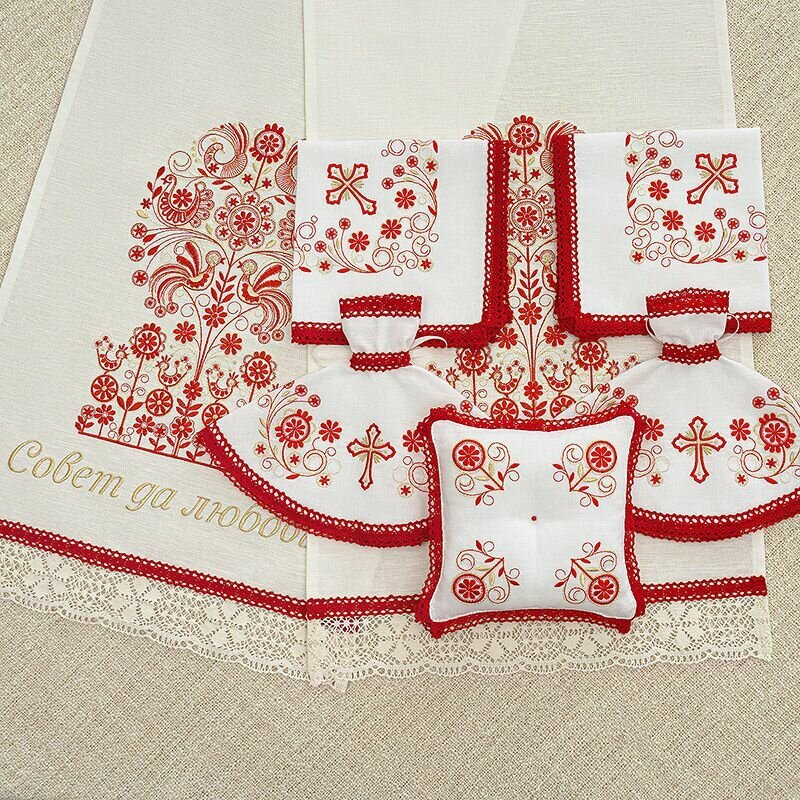 Венчальный, свадебный набор с красной вышивкой: рушник под ноги, салфетки под венцы, салфетки для свечей, подушечка для колец на свадьбу или венчание