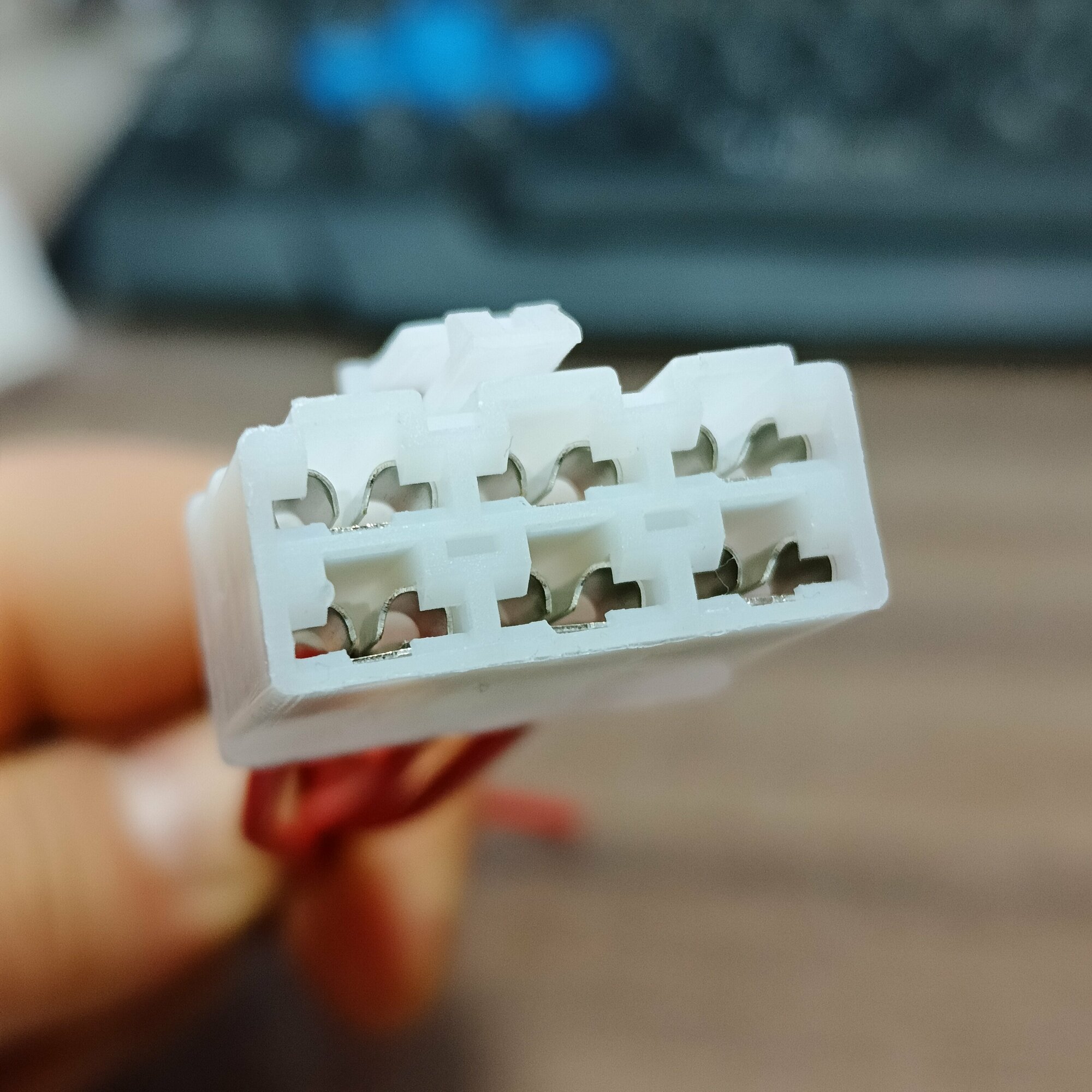 Разъем (штекер) 6 контактов КГЗ Accent Solaris Elantra Rio перекл печки Hyundai Kia Toyota Nissan