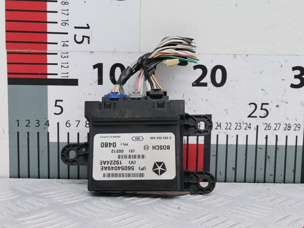 Блок управления парктрониками Jeep Grand Cherokee 3 56054049AE арт. 1881215