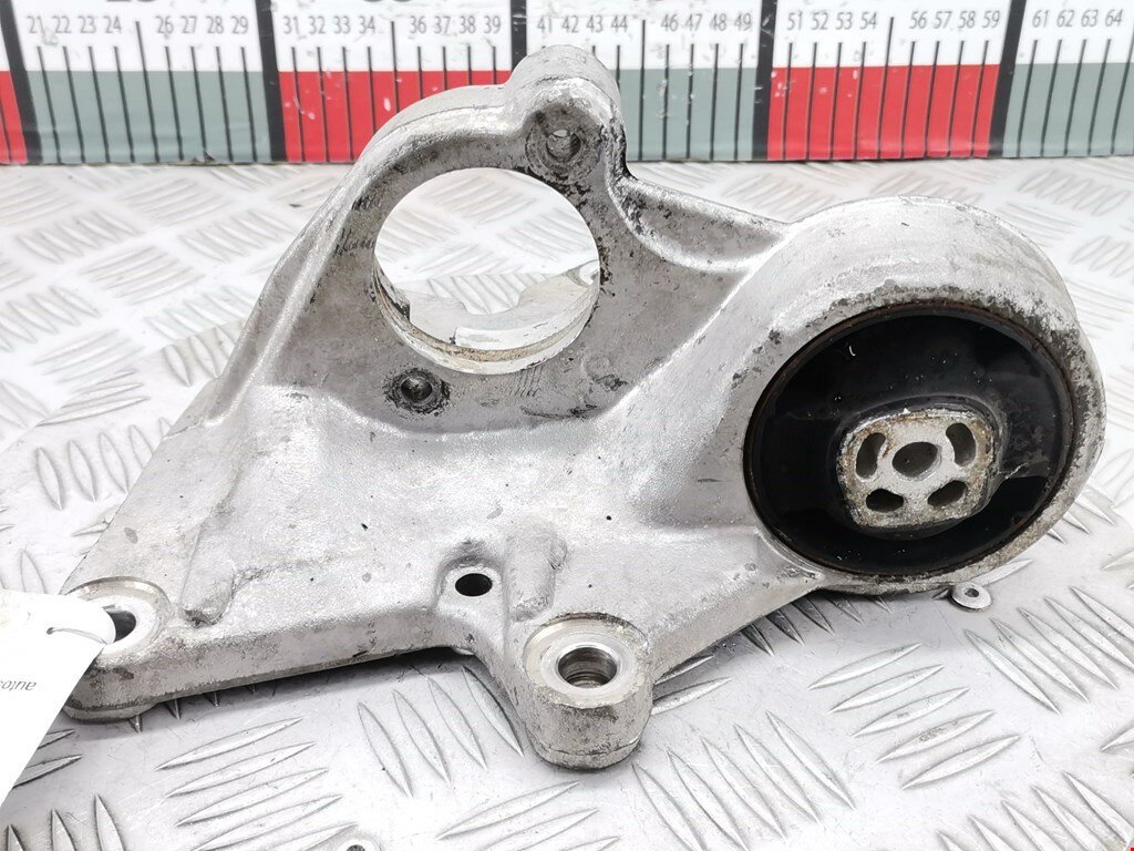 Кронштейн промежуточного вала Peugeot 206 9635893380 арт. 1901480