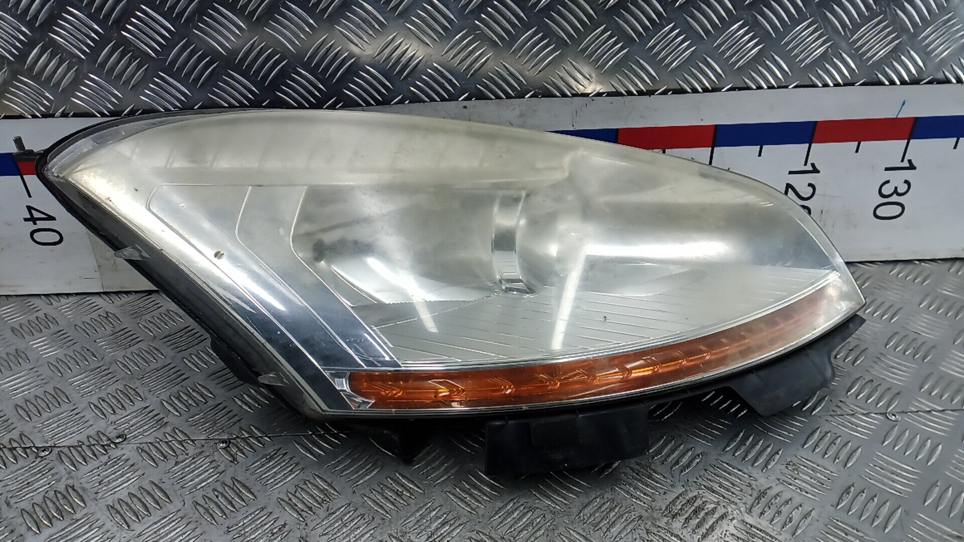 Фара правая CITROEN C4 GRAND PICASSO 1