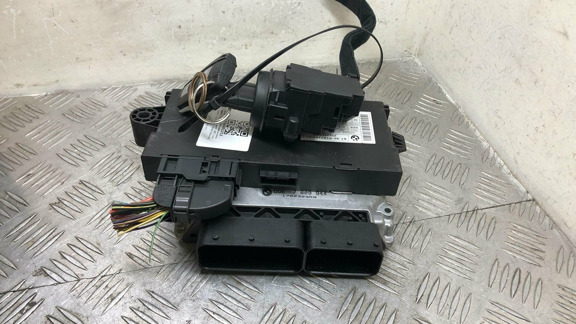Блок управления двигателем для BMW 5 E60/E61 [рестайлинг] 3.0 OEM 13617809944