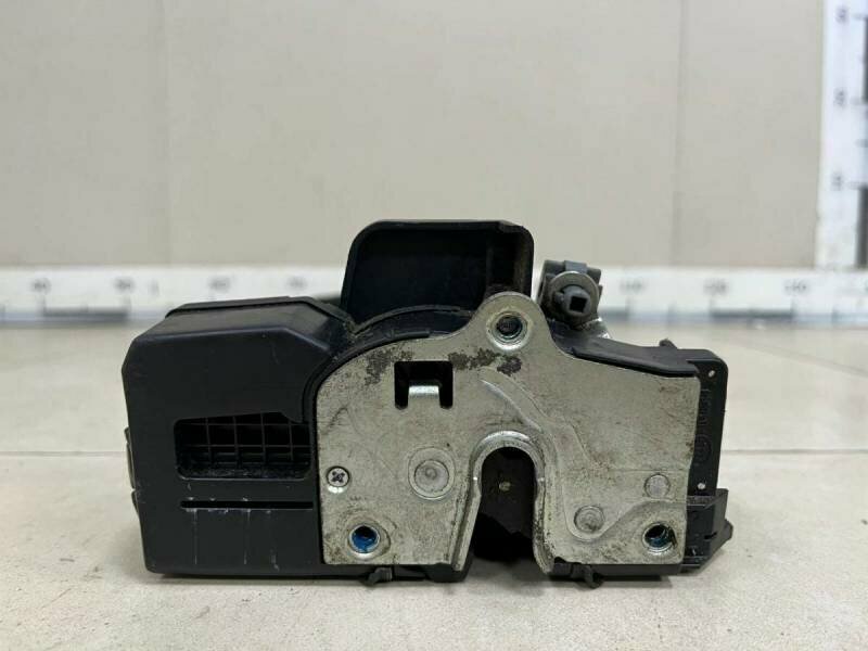 Замок двери передней правой Chevrolet Captiva C100 2006-2011 кат.номер: 96624247