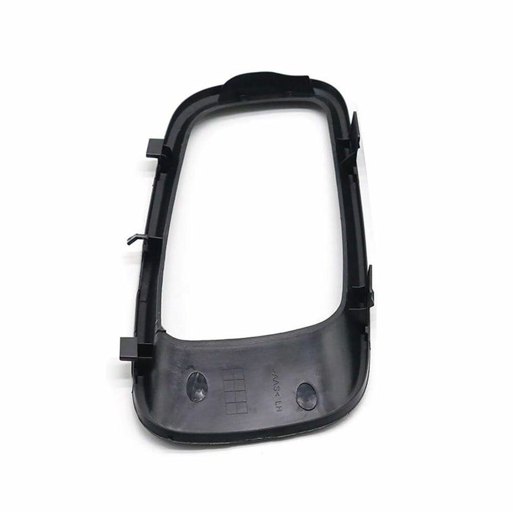 Рамка противотуманной фары передняя левая для Mitsubishi Pajero/Montero 2000-2003 MR388019 черная пластиковая