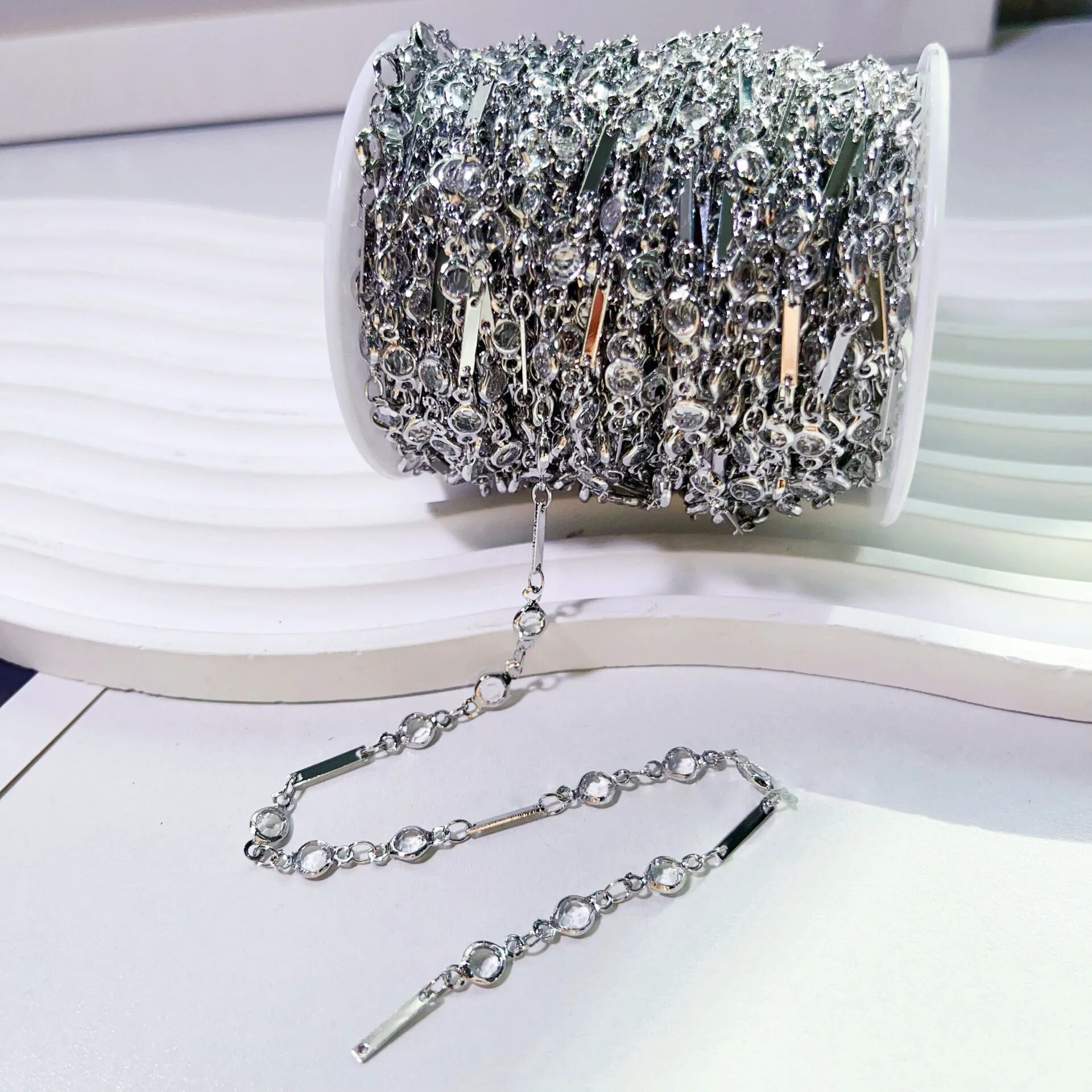 Ювелирные цепочки из меди с искусственным горным хрусталем YUTOPIE