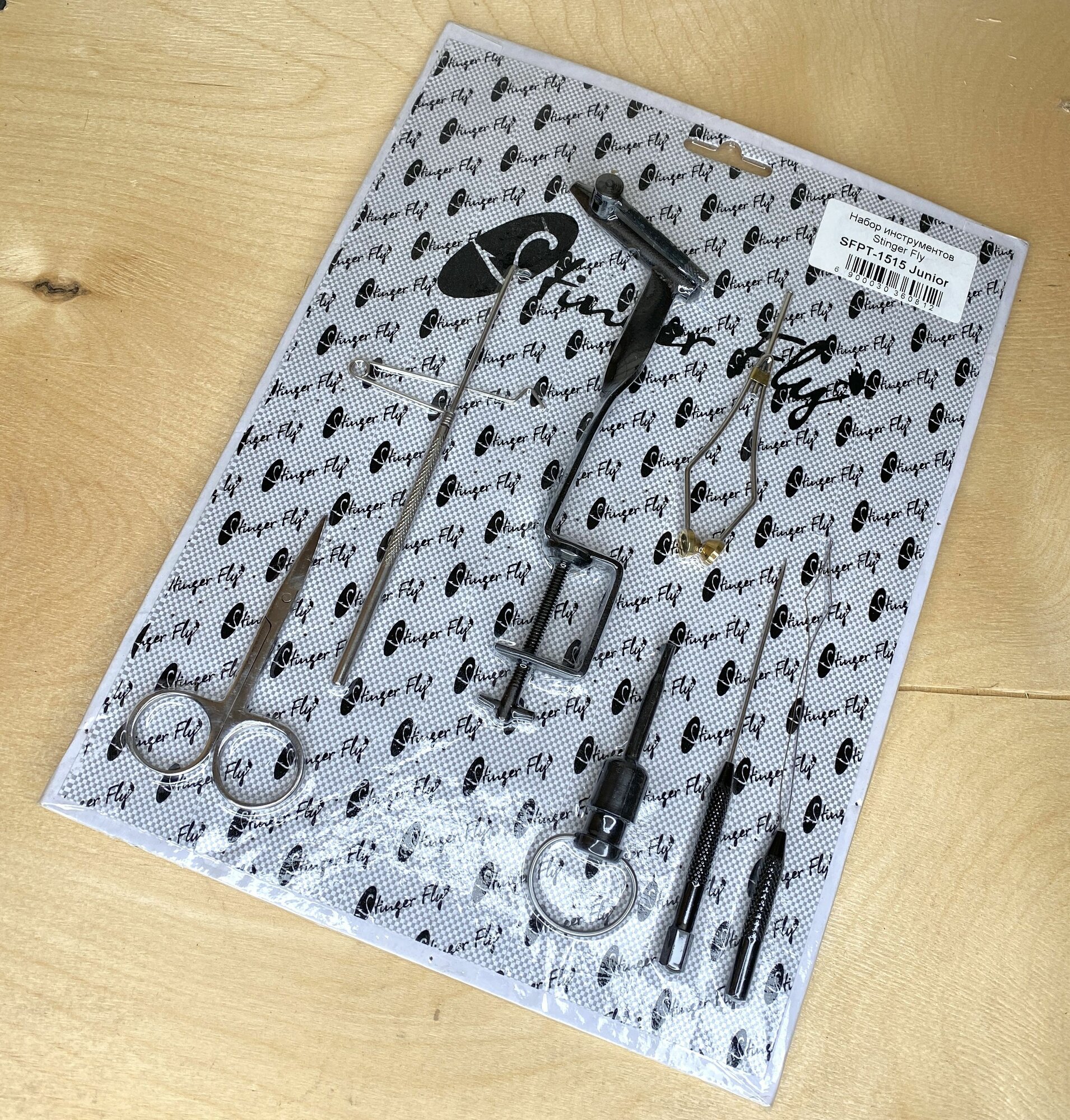 Набор инструментов для вязания мушек для нахлыста SFPT-1515 Junior