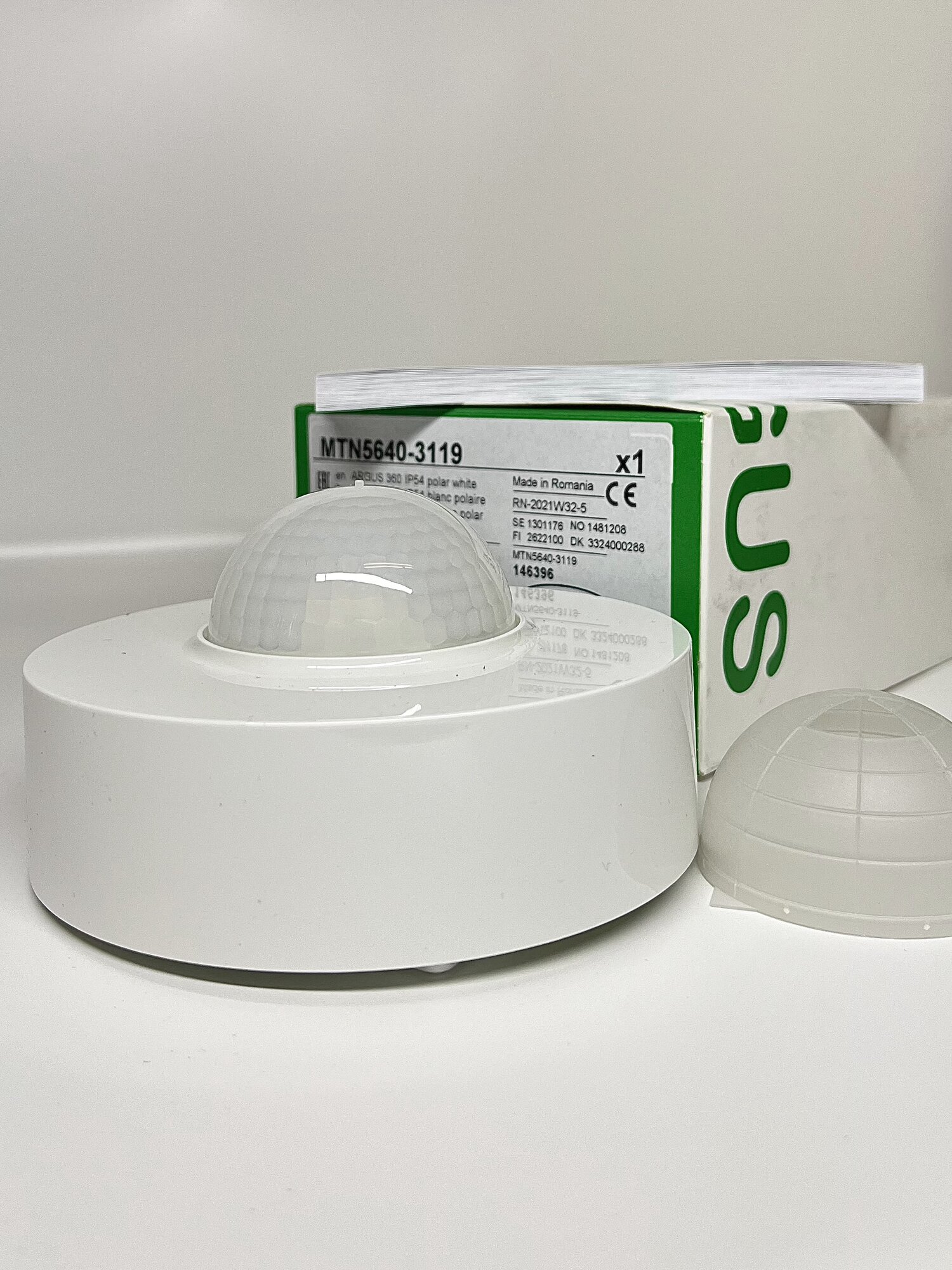 Датчик движения Argus 360, IP54 для наружного применения, белый , MTN5640-3119 Schneider Electric