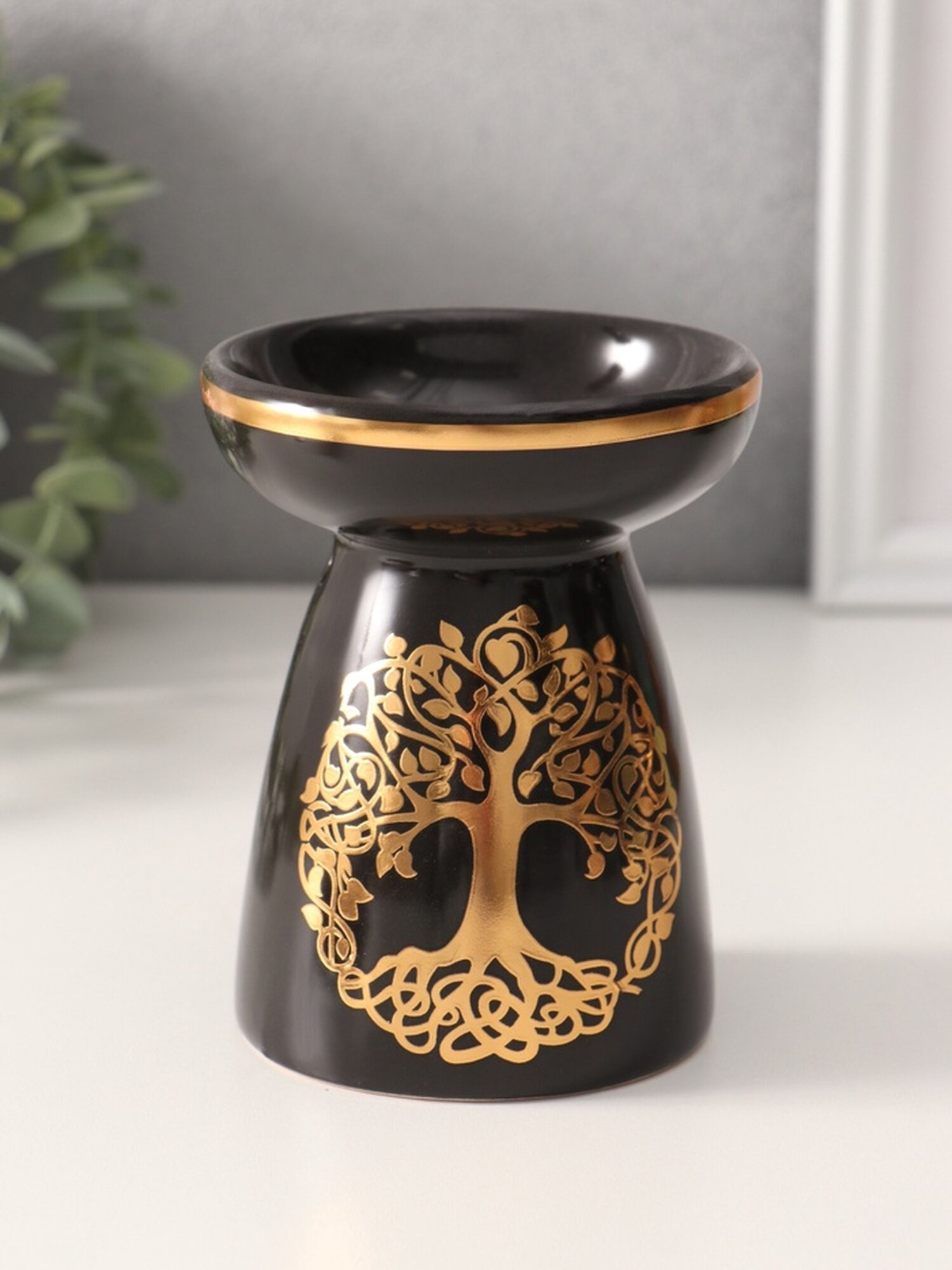Аромалампа для эфирных масел «Древо жизни», керамика, чёрная с золотом, 9.3×9.3×11.8 см