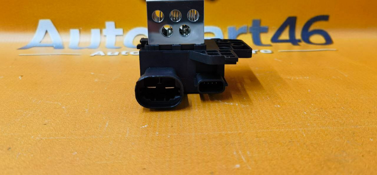 Резистор вентилятора охлаждения рено логан 2 Renault Logan 2 резистор на вентилятора renault logan 2